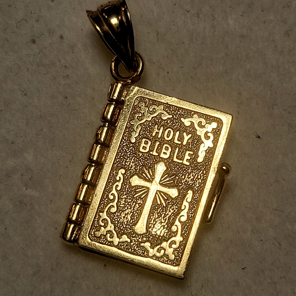 14k Gold Bible Pendant W/ 5 Movable Pages Inscribed W… - Gem